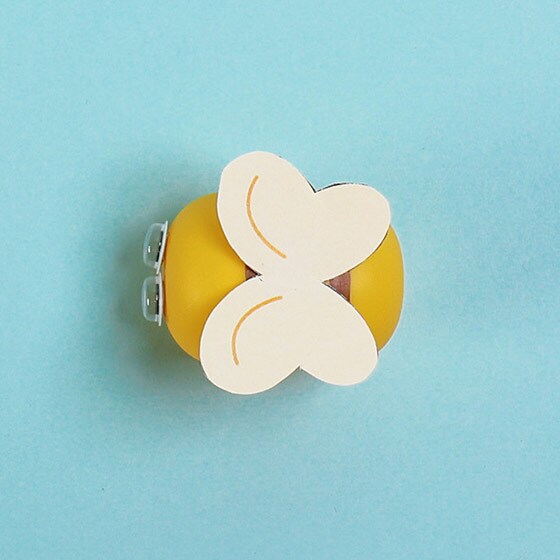 Toy Bee and Ladybug - Kinder Australia and New Zealand