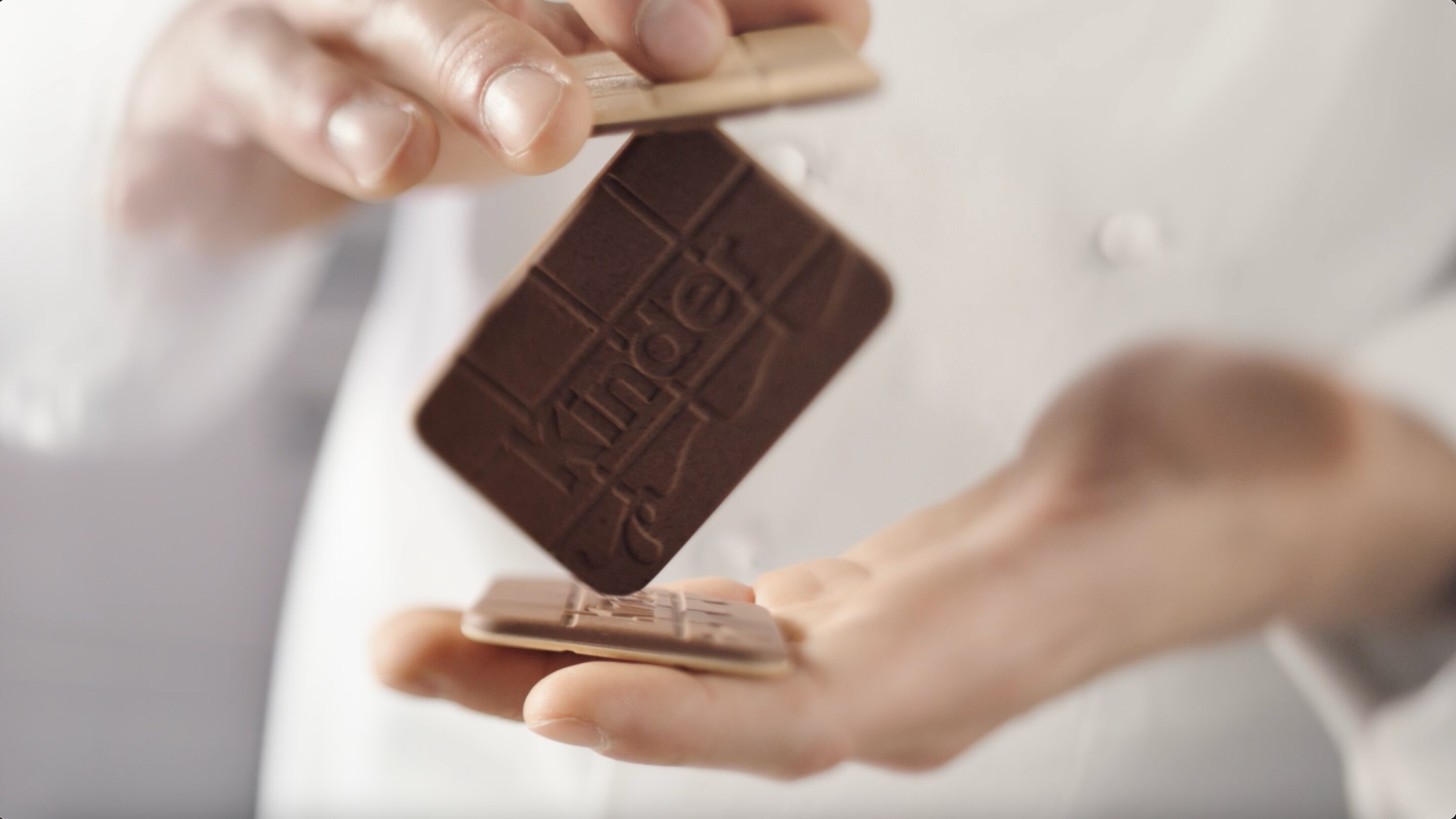 Kinder Cards - Kinder Middle East